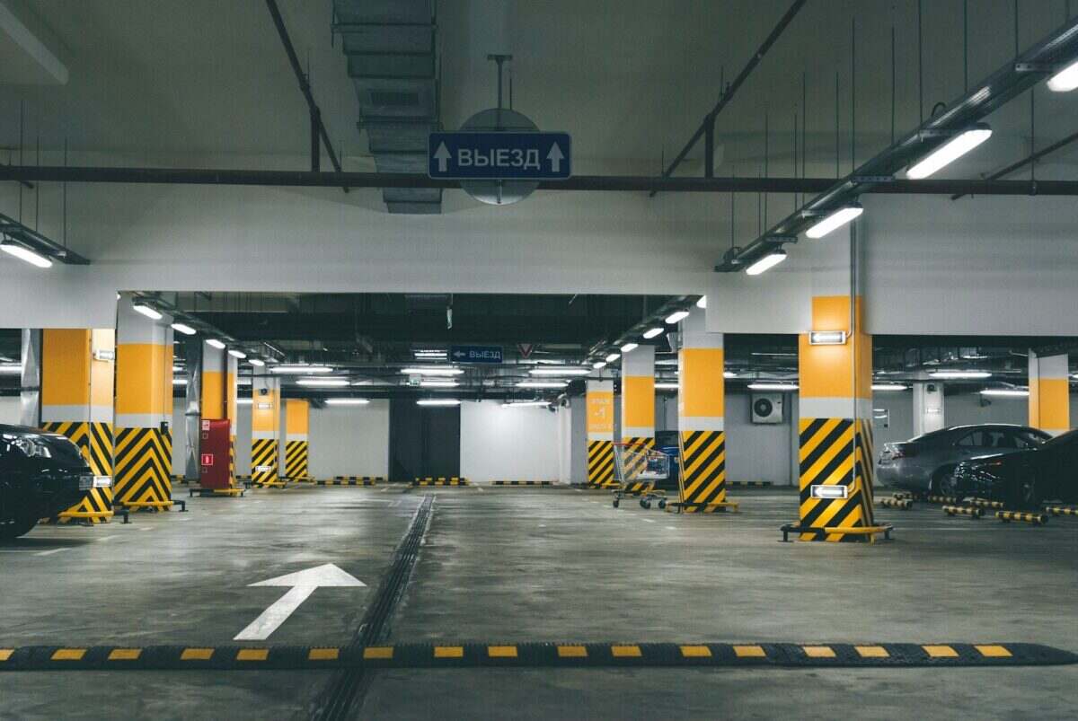 Garer sa voiture à l'aéroport Roissy-CDG : Guide pratique